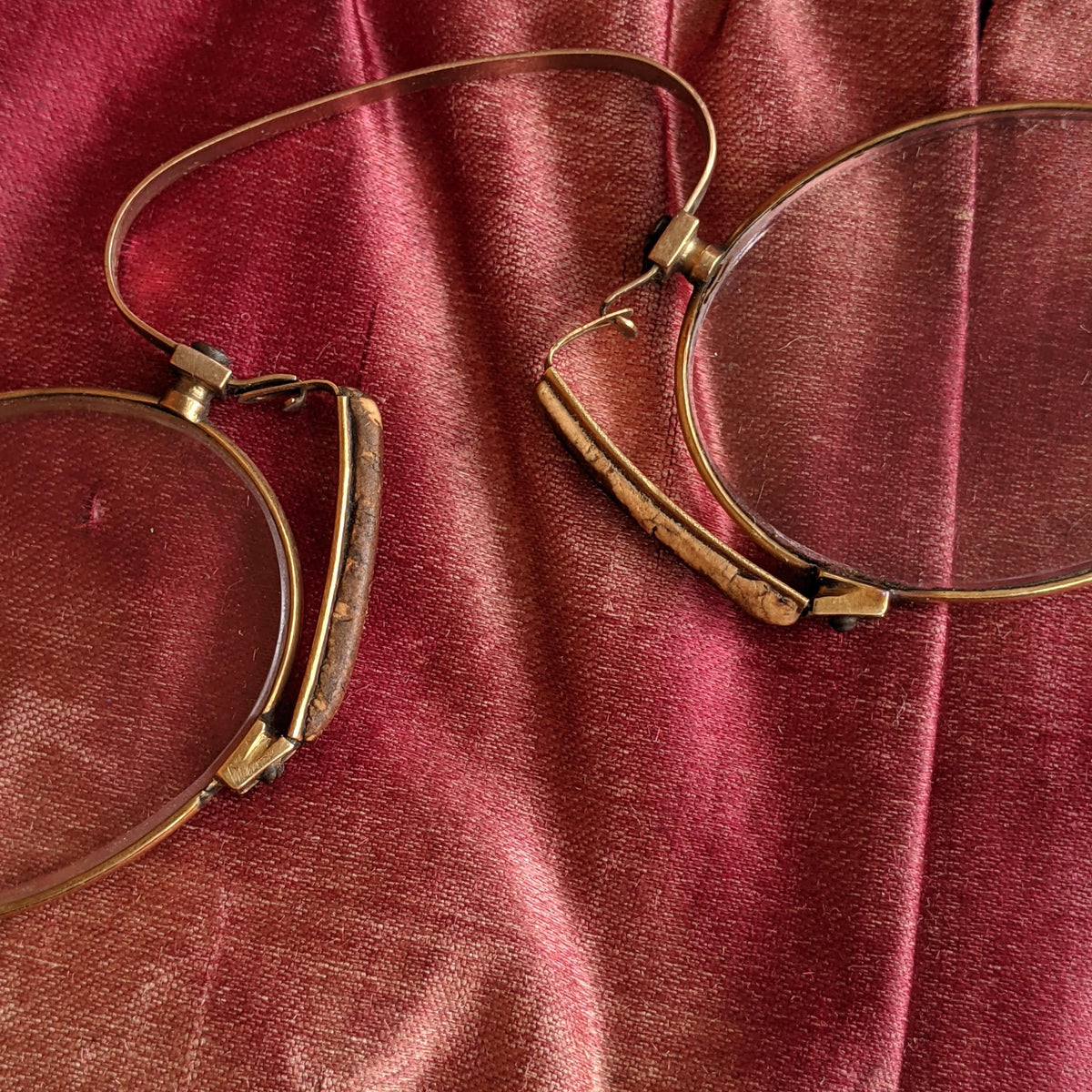 c. 1880s-1890s 14k Gold Pince Nez Glasses w/ Hair Pin – Witchy Vintage